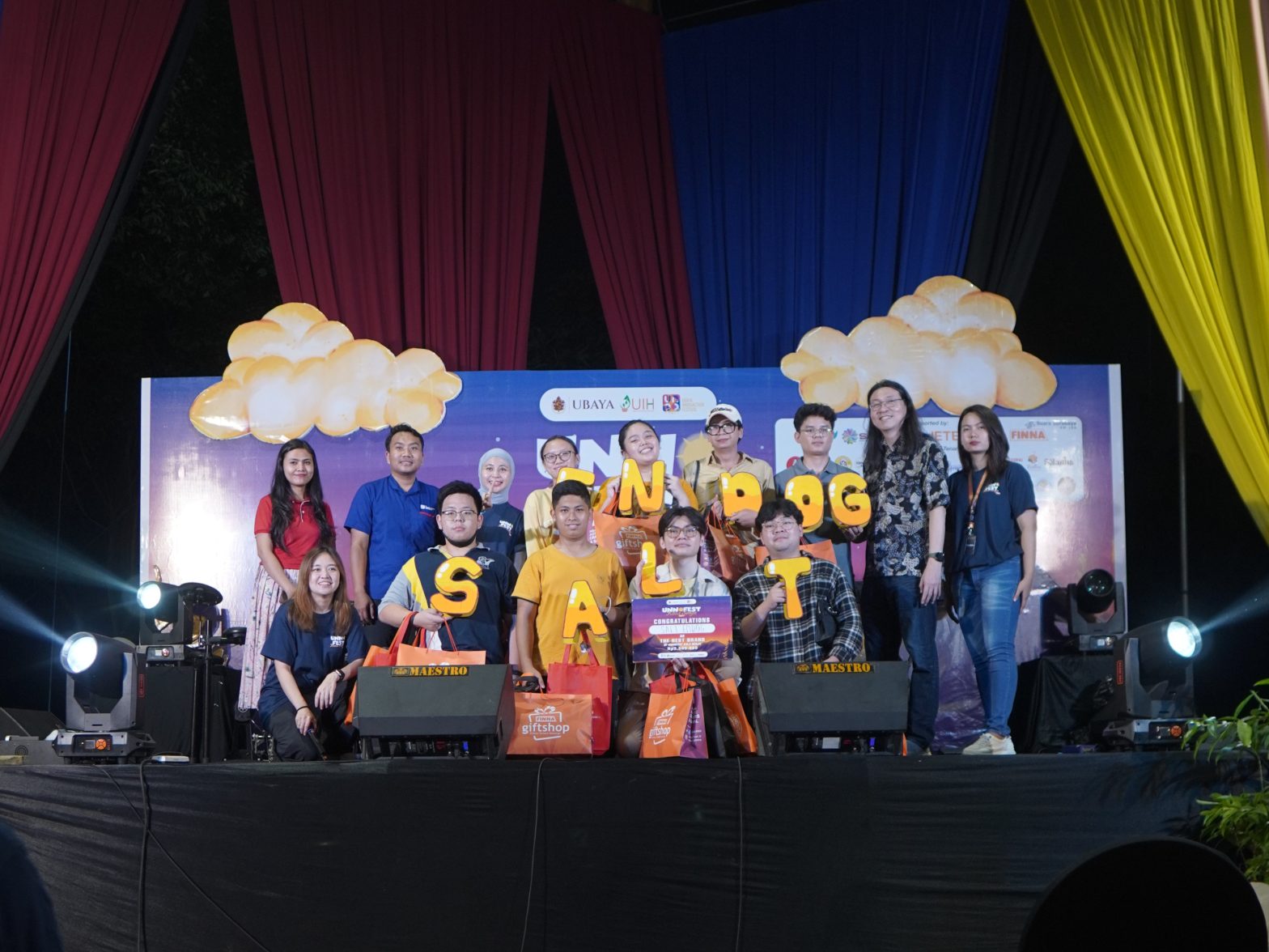 Hadirkan Ragam Inovasi Mahasiswa, Ribuan Pengunjung Ramaikan UNNOFEST Vol. 7 - Universitas ...