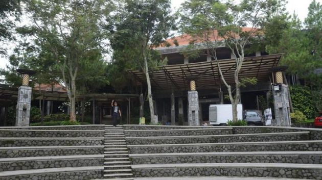 Ada Kampus Modern dan Terindah se-Jatim di Lereng Gunung Penanggungan ...