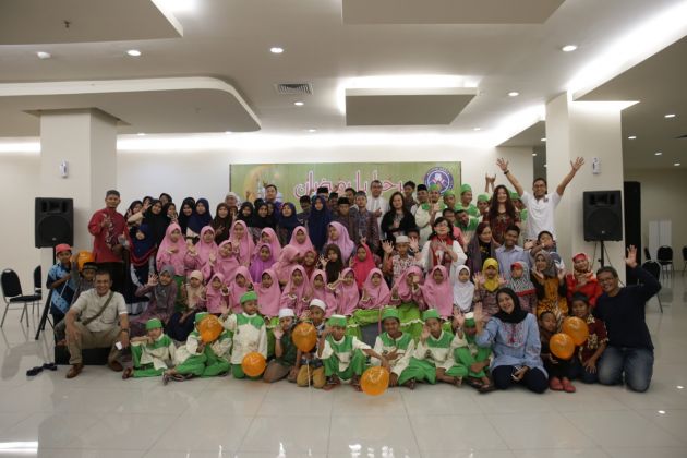 IKA FBE Ubaya Buka Puasa Bersama Ratusan Anak Yatim - Universitas ...