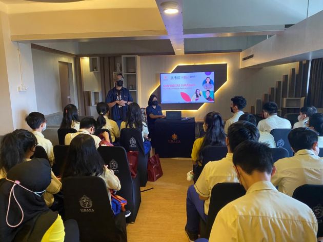 Ajak Siswa JAC School Lihat Langsung Fasilitas Ubaya - Universitas ...