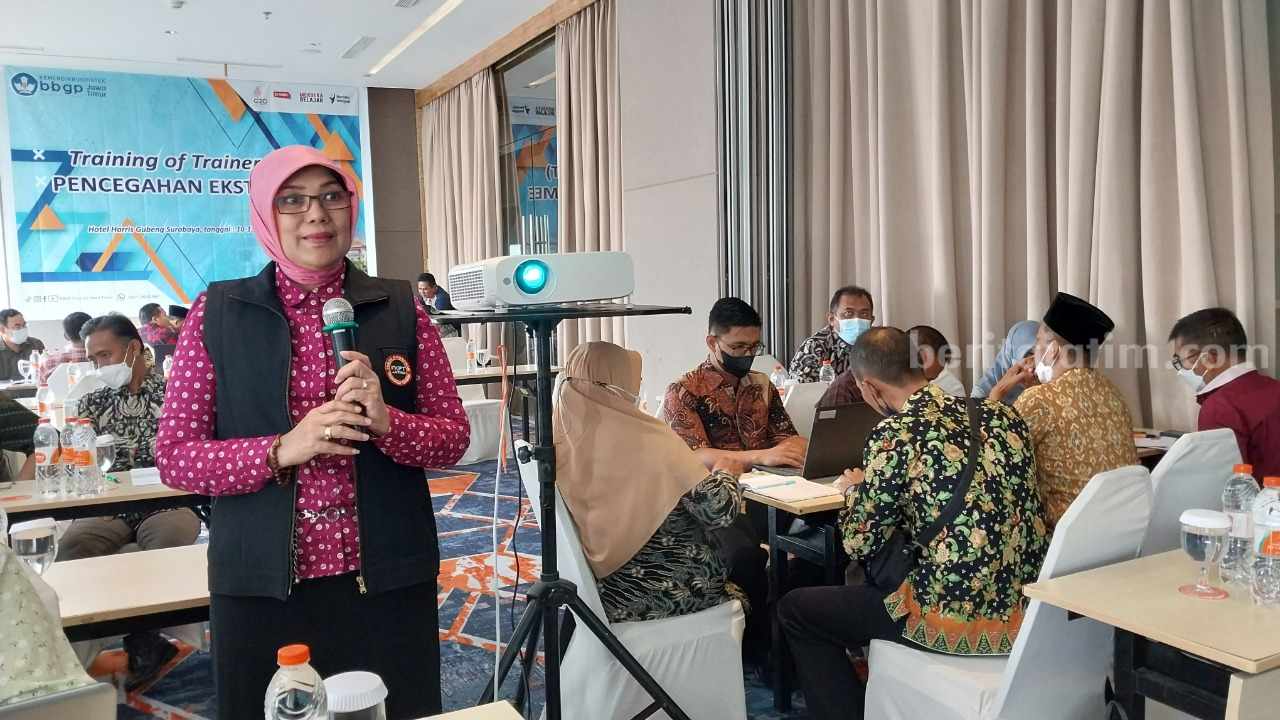 FKPT Jatim: Awal Terorisme dari Sikap Ekstremisme, Intoleransi, dan Radikalisme - Universitas ...