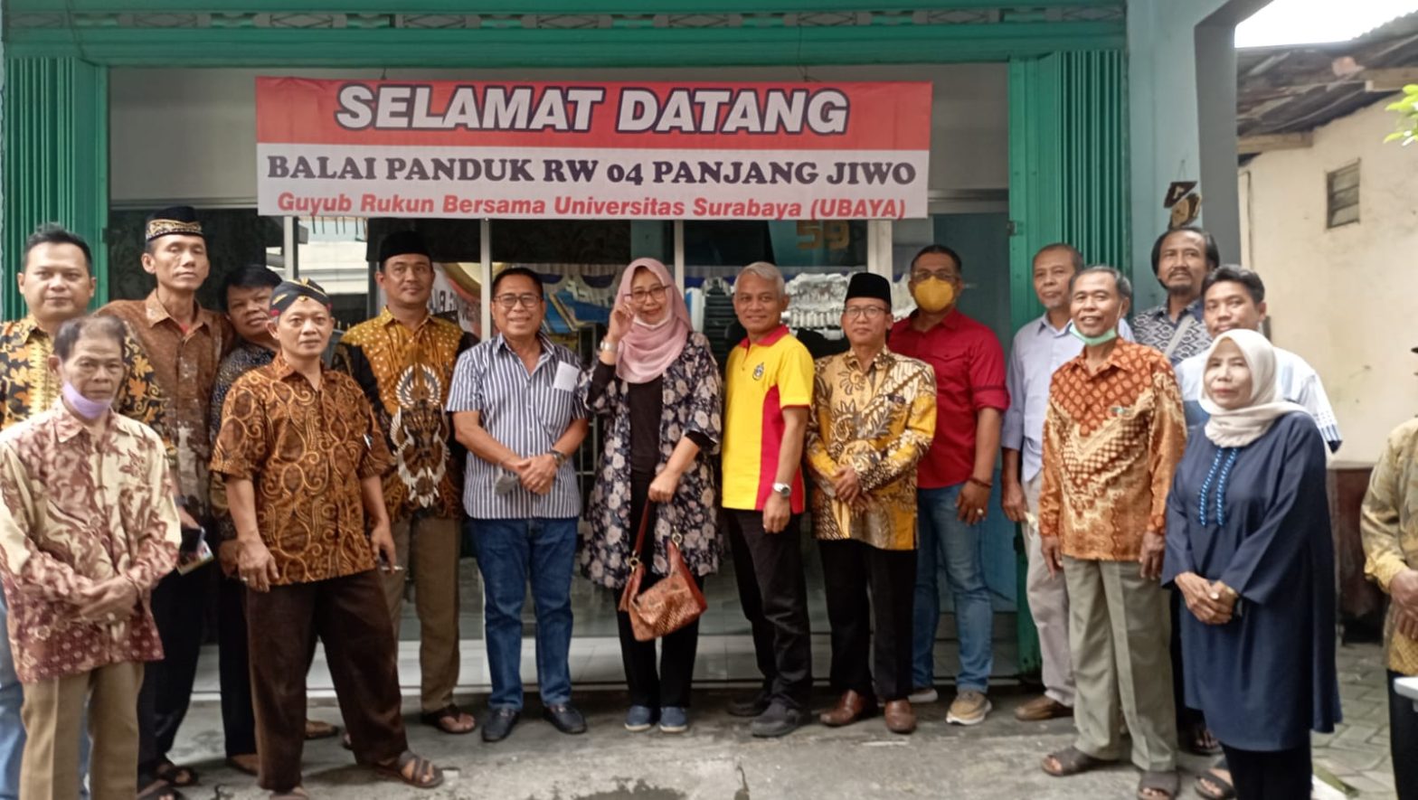 Ubaya Sumbangkan Gedung Balai RW 04, Bentuk Kepedulian dan Silaturahmi ...