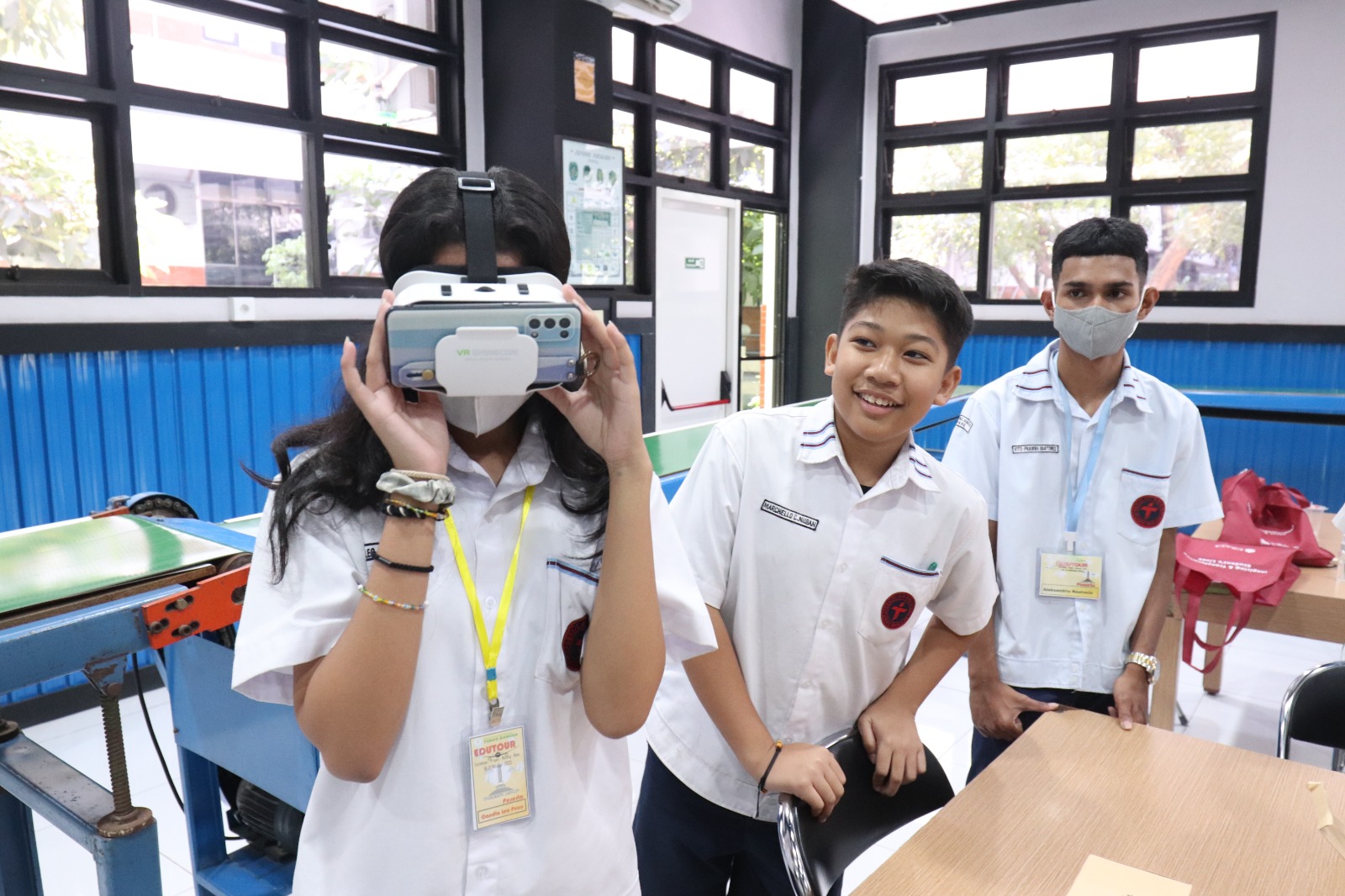 Kunjungan Sekolah Komunitas Kristen Tunas Bangsa Kupang ke Ubaya ...