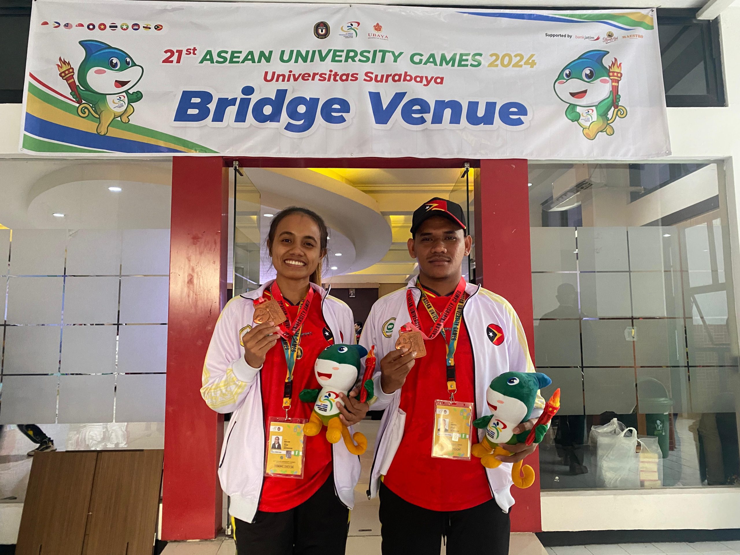 Mahasiswa Ubaya Raih 2 Medali Perunggu Cabor Bridge dalam AUG 2024 ...